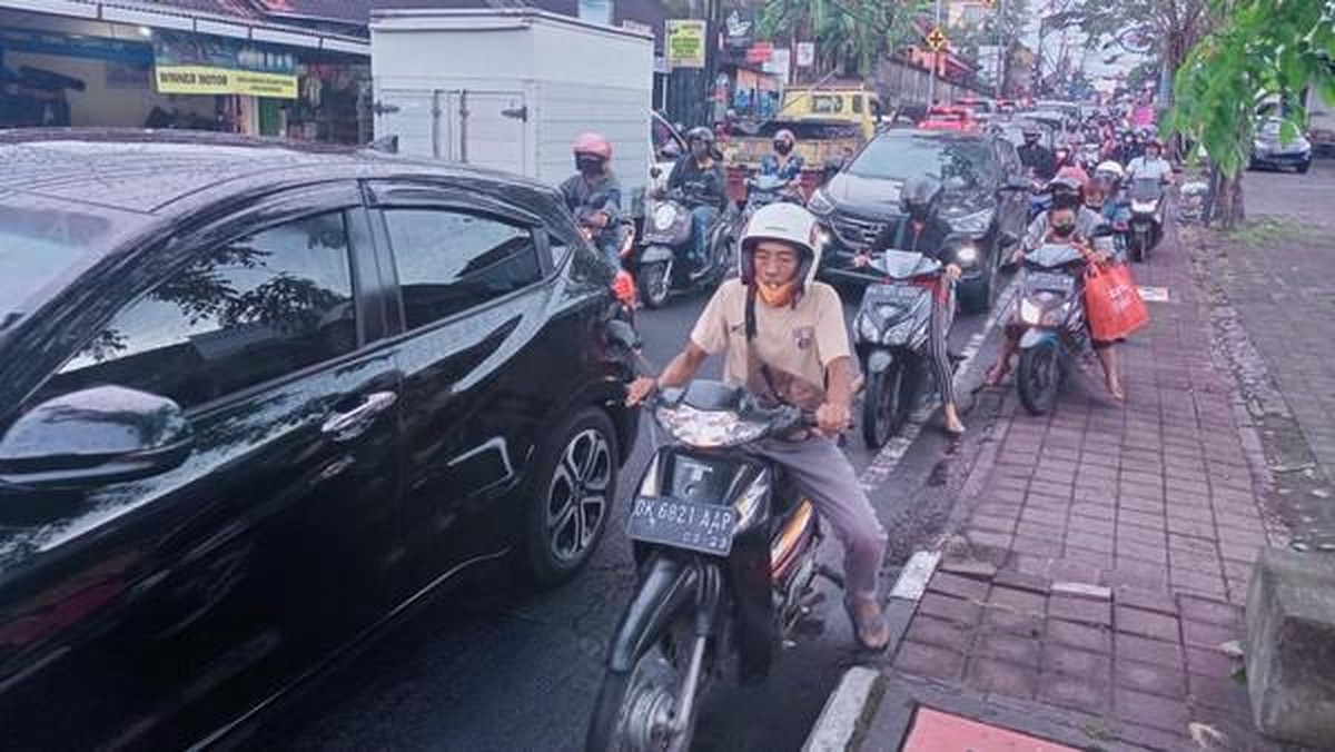 Bupati Badung Ngeluh Macet, Dishub: Jalan Tak Mampu Terima Volume Kendaraan