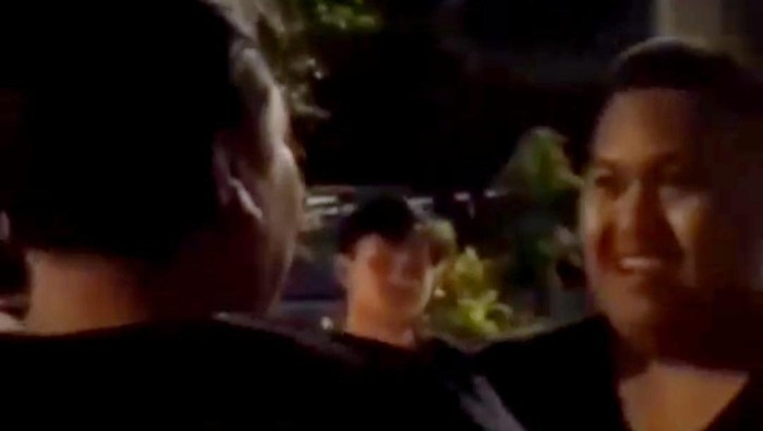 Detik-detik Selebgram Ajudan Pribadi Ditangkap Polisi di Makassar Detik-detik Selebgram Ajudan Pribadi Ditangkap Polisi di Makassar