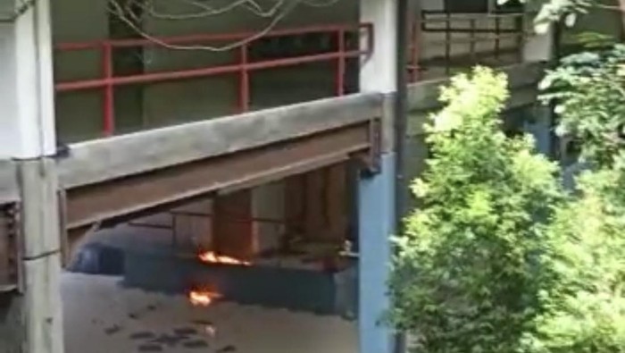 6 Fakta Bentrok Mahasiswa Unhas Makassar: Kronologi hingga Penyebab 6 Fakta Bentrok Mahasiswa Unhas Makassar: Kronologi hingga Penyebab