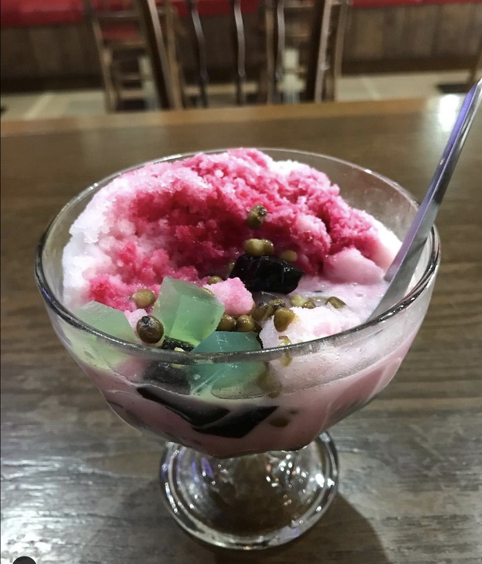 Manis Segar! 20 Es Campur Komplet Ada di Sini