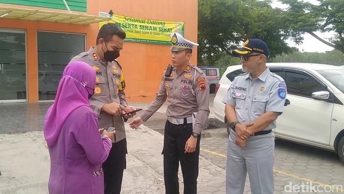 Kondisi Terkini Ayah Syabda Perkasa Usai Kecelakaan di Tol Pemalang Kondisi Terkini Ayah Syabda Perkasa Usai Kecelakaan di Tol Pemalang
