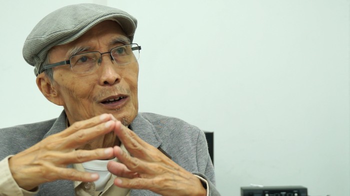 Makna Puisi "Hujan Bulan Juni" Karya Sapardi Djoko Damono dan Profil ...