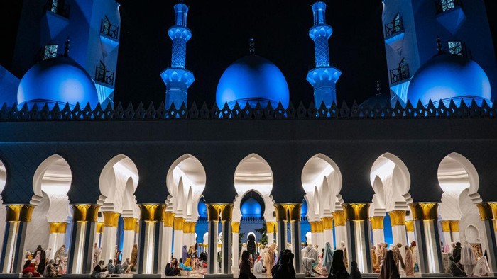 Masjid Sheikh Zayed Solo Jadi Primadona Saat Ramadan Masjid Sheikh Zayed Solo Jadi Primadona Saat Ramadan