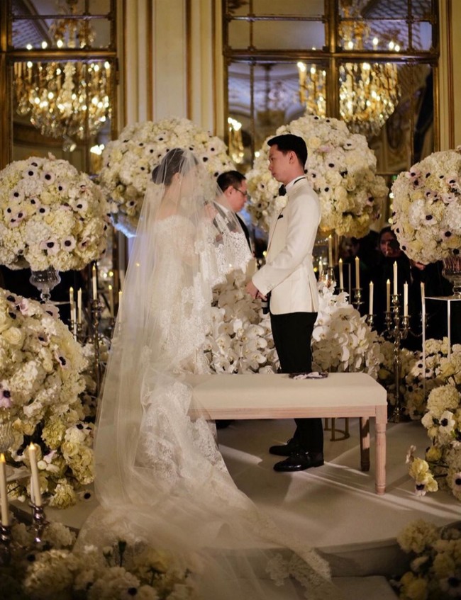 8 Potret Valencia Tanoesoedibjo Bak Putri Raja saat Dinikahi Kevin Sanjaya