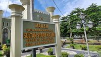 Yuk Ngabuburit ke Makam Sejarah Sultan Syarif Kasim II di Siak