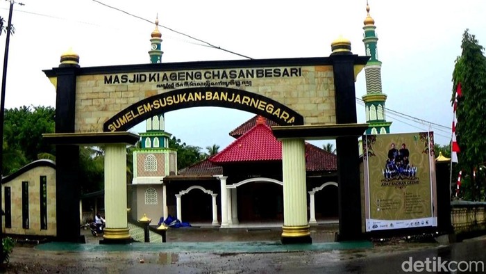 Keunikan-keunikan Masjid Ki Ageng Chasan Besari Banjarnegara Keunikan-keunikan Masjid Ki Ageng Chasan Besari Banjarnegara