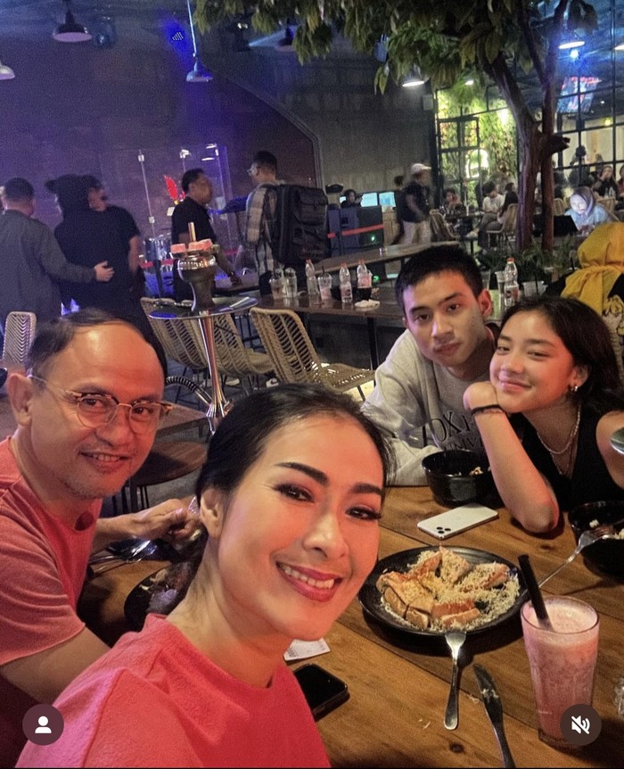 Keseruan Devano Danendra Saat Minum Kopi dan Makan Bareng Pacar