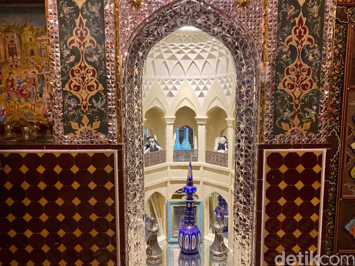 Megahnya Parisa Restoran di Qatar yang Dipenuhi Mosaik Artistik