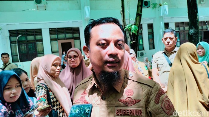 Gubernur Sulsel Andi Sudirman Enggan Komentari PSM Juara, Begini ... Gubernur Sulsel Andi Sudirman Enggan Komentari PSM Juara, Begini ...