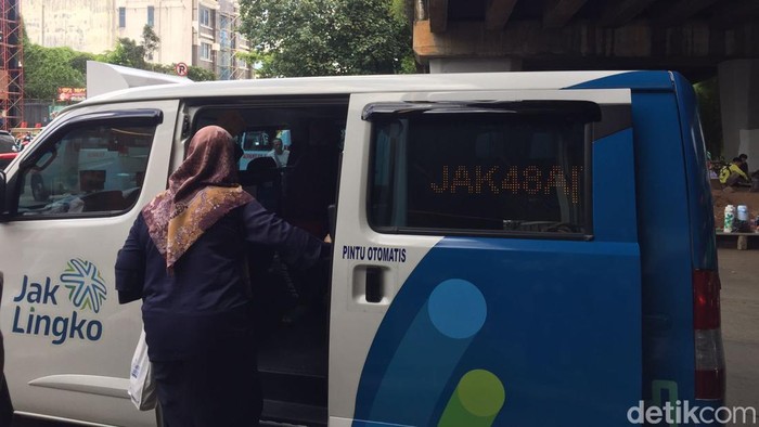 Menjajal Mikrotrans JAK48A, 'Angkot Mewah' Gratis dengan AC dan Sliding ... Menjajal Mikrotrans JAK48A, 'Angkot Mewah' Gratis dengan AC dan Sliding ...
