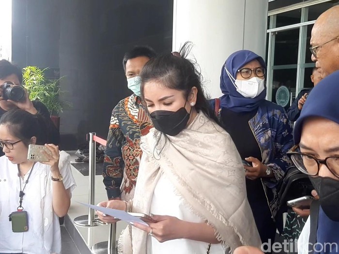 Dito Mahendra dan Nindy Ayunda Disebut Sudah Tinggal Serumah Dito Mahendra dan Nindy Ayunda Disebut Sudah Tinggal Serumah