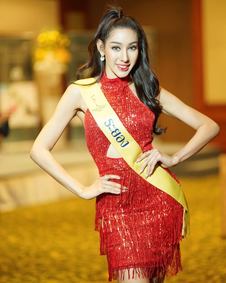 Viral Finalis Miss Thailand Naik Ojek karena Takut Telat, Nyetir Motor Sendiri