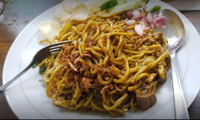 20 Mie Aceh Berbumbu Rempah Pekat Sedap Ada di Sini