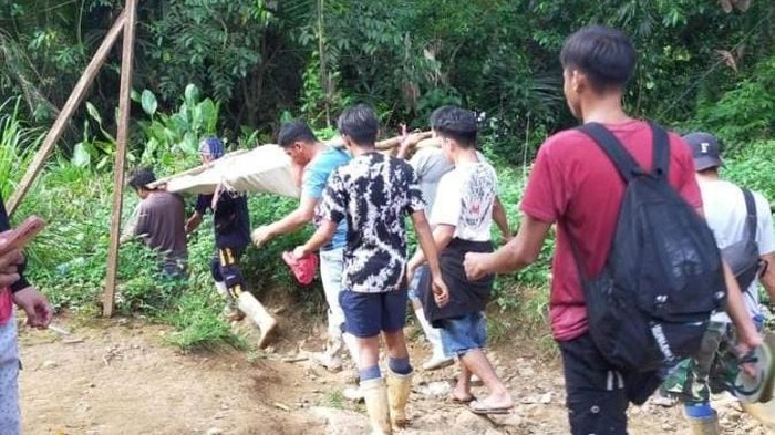 4 Pekerja Tambang Emas Di Bone Bolango Tertimbun Longsor Tim Sar Evakuasi