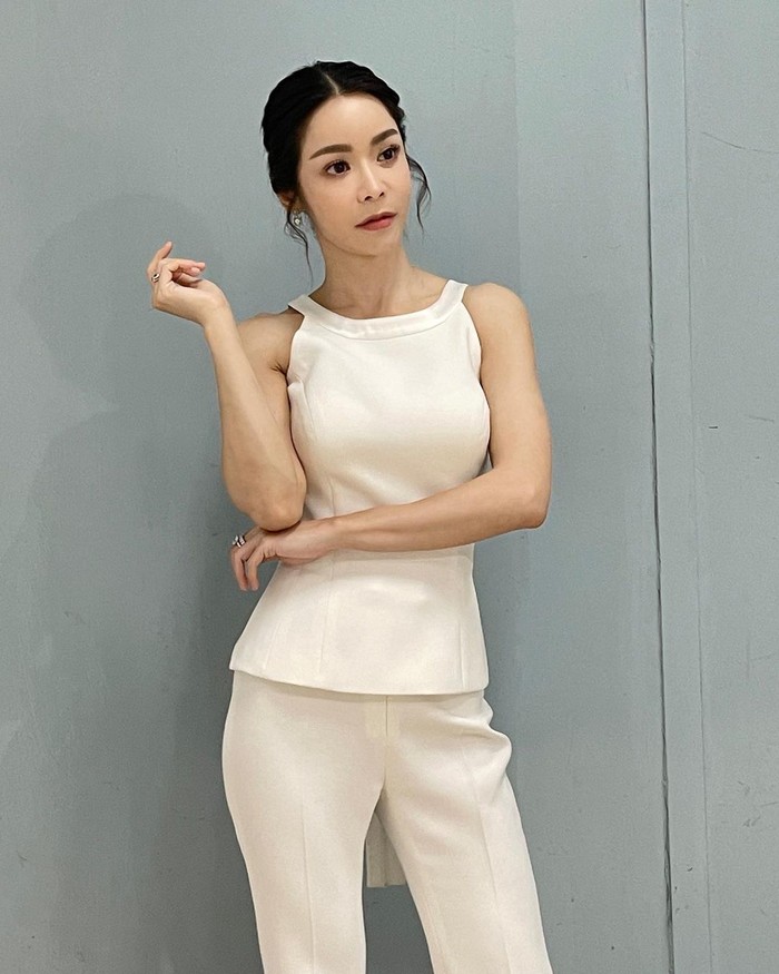 7 Potret Nook Suthida, Artis Thailand yang Kontroversi karena Mualaf