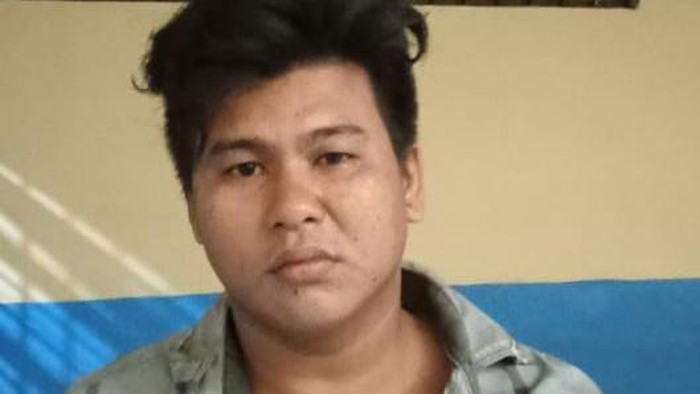 Tampang Pria Mabuk di Kalsel Hendak Perkosa Guru SD-Tikam Korban 15 Kali Tampang Pria Mabuk di Kalsel Hendak Perkosa Guru SD-Tikam Korban 15 Kali