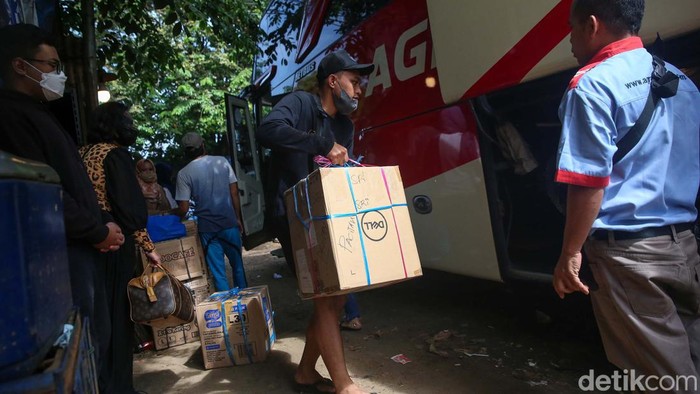 Banyak Mudik Gratis, Penjualan Tiket Bus di Terminal Ini Loyo
