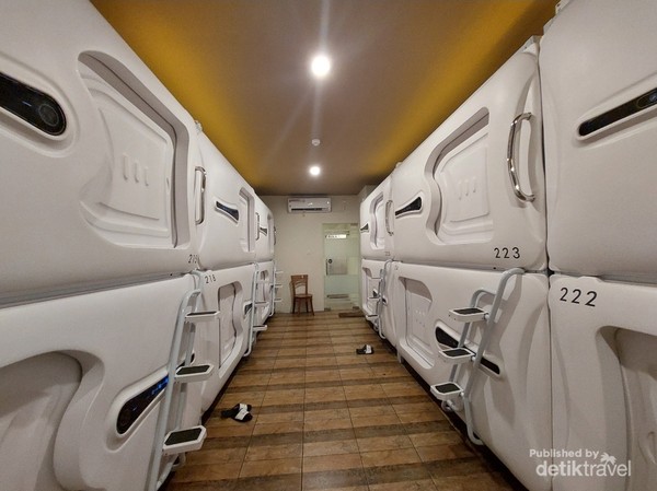 Ini Rasanya Menginap di Hotel Kapsul Malioboro