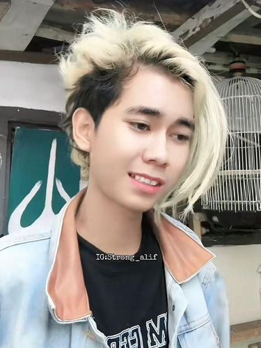 Alif Si Dilan KW yang Viral karena Rambut Cepmek Kini Jadi Ceprang, Apa ... Alif Si Dilan KW yang Viral karena Rambut Cepmek Kini Jadi Ceprang, Apa ...