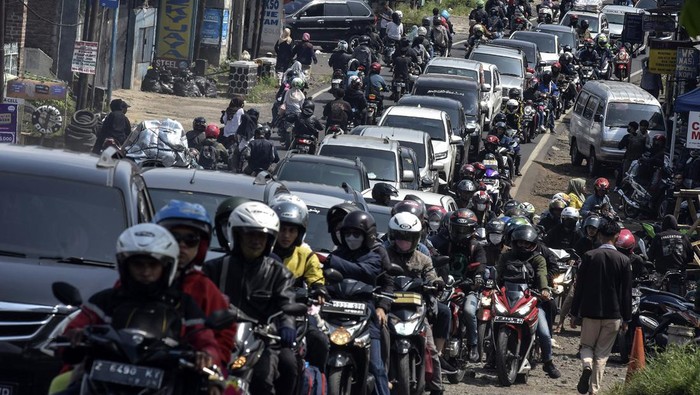 Arus Mudik di Jalur Selatan Macet, Ini Penampakannya Arus Mudik di Jalur Selatan Macet, Ini Penampakannya