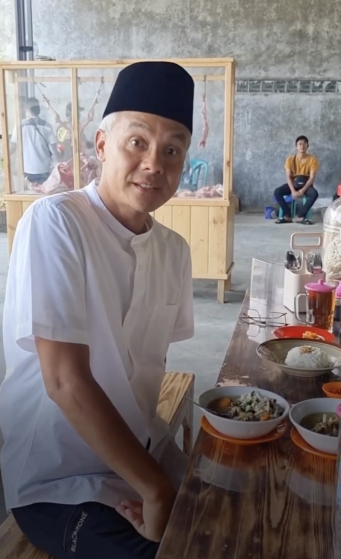 Ganjar Pranowo Capres PDIP Hobi Blusukan Cari Makanan Enak