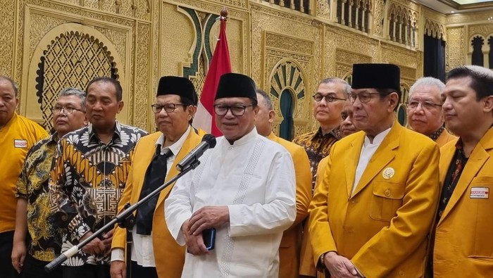 Hanura Umumkan Dukung Ganjar Capres 2024 Hanura Umumkan Dukung Ganjar Capres 2024