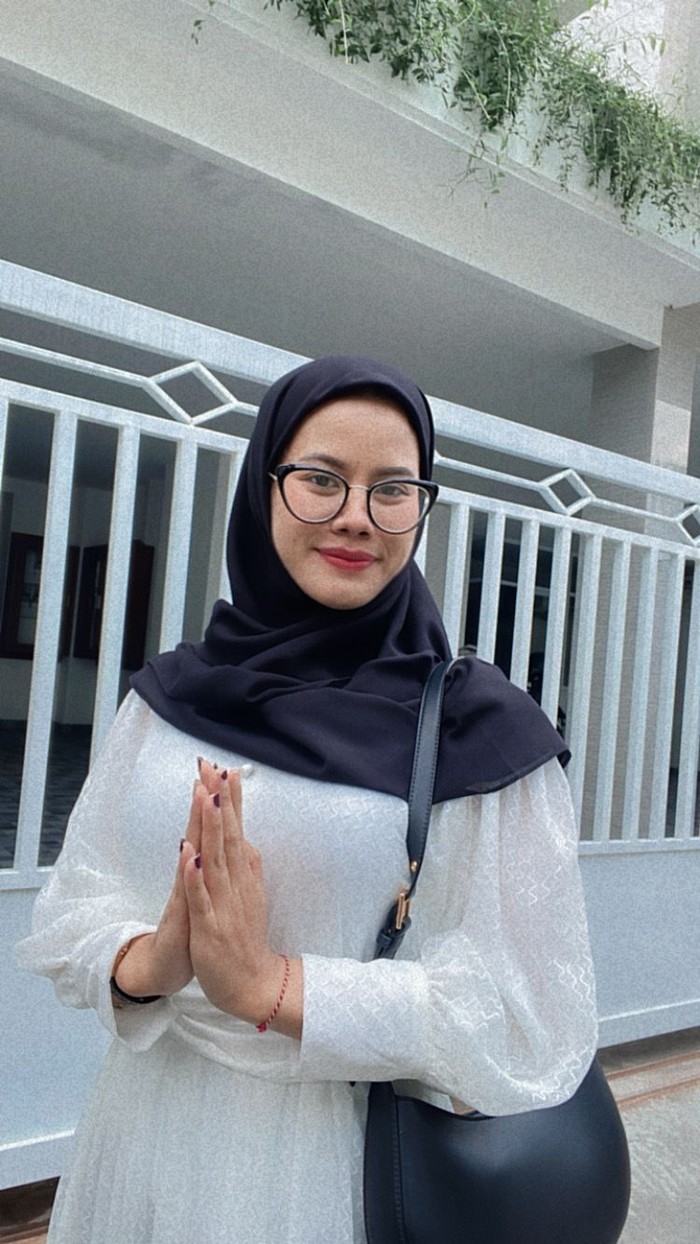 Pilih Sopan, Ini 5 Gaya Siskaeee Berhijab Saat Lebaran