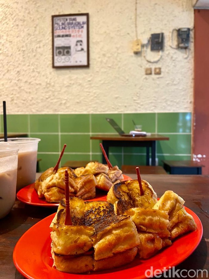 Pasar Kranggan Jogja Penuh Makanan Hits, Ada Dessert dan Roti Kopitiam