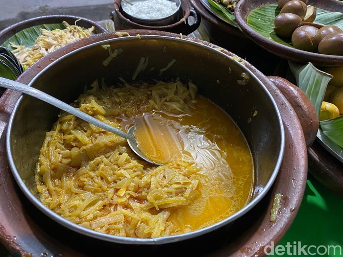 Sudah Lebih dari 33 Tahun! Nasi Liwet Yu Sani di Solo Tetap Bikin Nagih