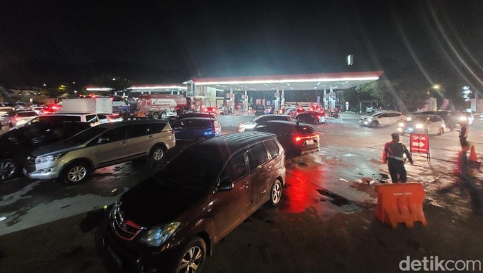 Arus Balik, Tol Purbaleunyi Arah Jakarta Padat Merayap