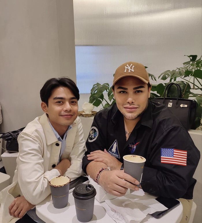 Ivan Gunawan Pamer Kulineran di Luar Negeri hingga Resto Hits