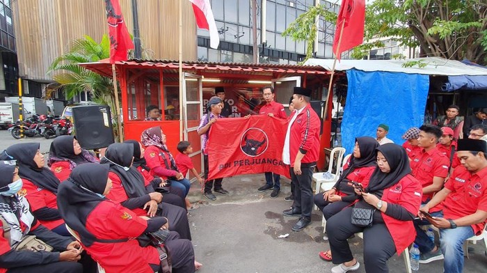 Pdip Surabaya Hidupkan Posko Gotong Royong Menangkan Ganjar Capres 2024