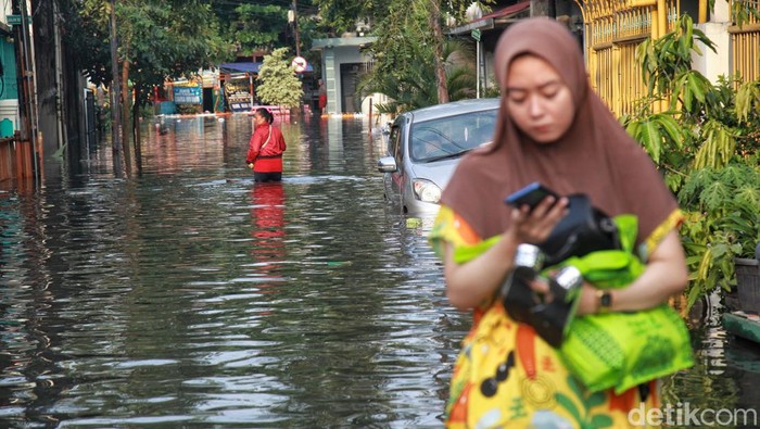 Perumahan Taman Asri Tangerang Sempat Banjir hingga 1 Meter