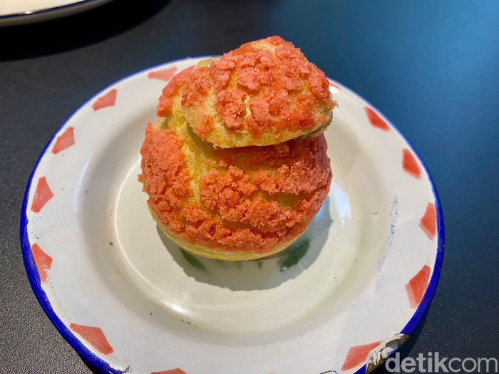 Yummy! Ini Eclair Gethuk dan Donat Brule di Bakery Hits Bandung