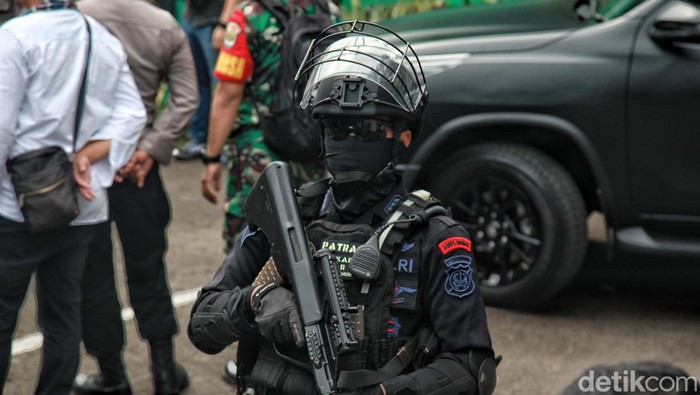 Situasi Terkini Kantor MUI, Digaris Polisi-Siaga Kendaraan Taktis dan ... Situasi Terkini Kantor MUI, Digaris Polisi-Siaga Kendaraan Taktis dan ...