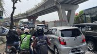 Ada Pengecoran Jalan di Flyover Pesing, Lalin Daan Mogot Macet Parah