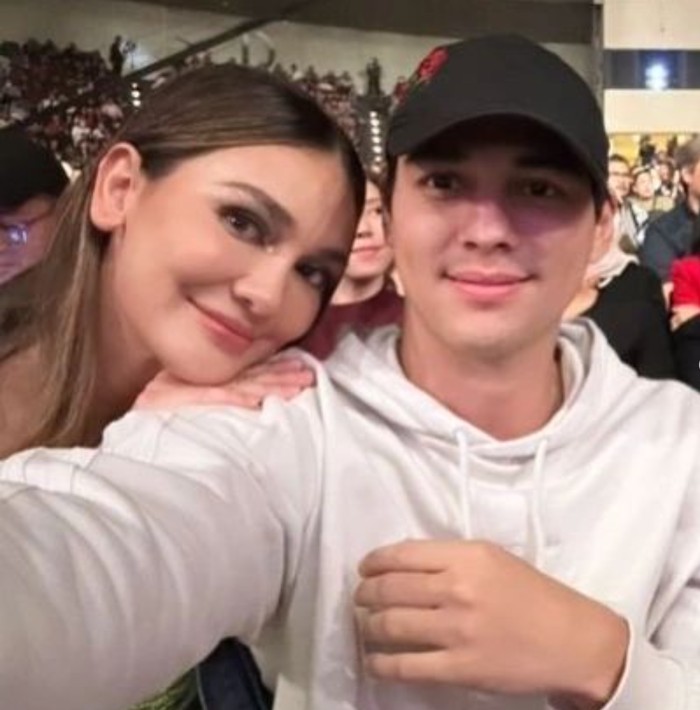 Maxime Bouttier & Luna Maya Terciduk Nonton Konser Bareng, Pamer Pose Mesra