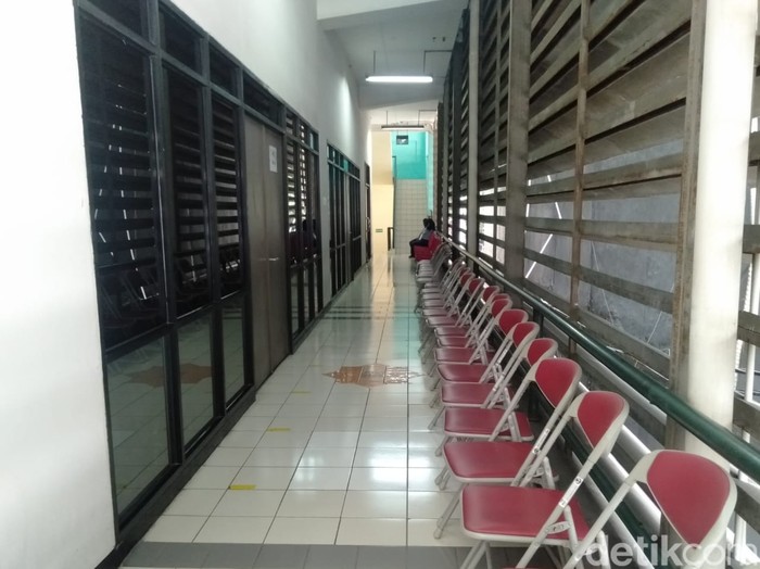 Potret Hari Pertama UTBK 2023 di UI Salemba