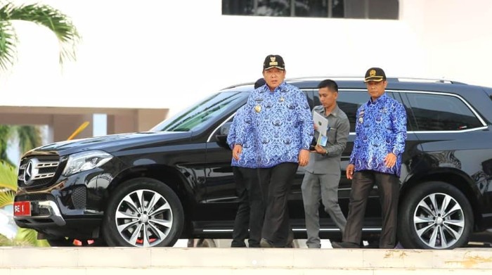 Terungkap! Mobil Dinas Gubernur Lampung Ternyata Nunggak Pajak Terungkap! Mobil Dinas Gubernur Lampung Ternyata Nunggak Pajak
