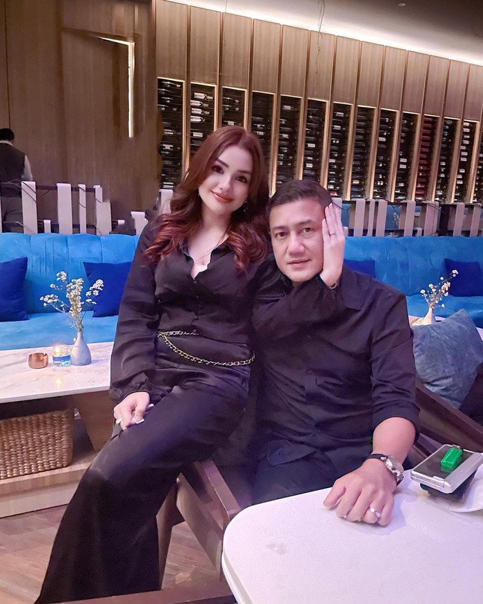 Ulang Tahun ke-34, Nurah Pasya Dapat Kue Ulang Tahun Serba Pink
