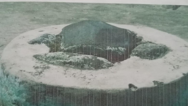 Batu Pagar Pangarobot yang Magis, Bisa Sembuhkan Orang Sakit