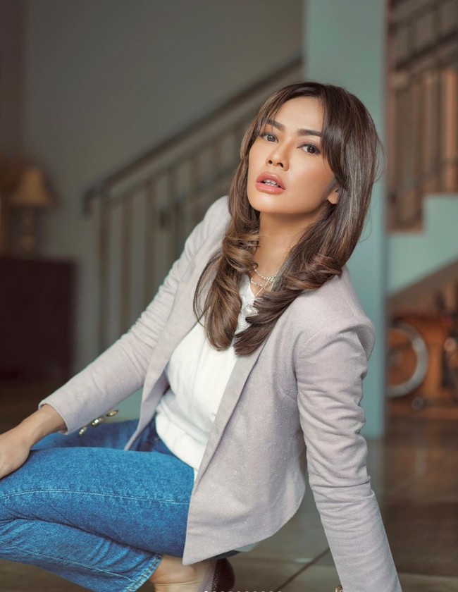 7 Foto Masayu Anastasia yang Makin Cantik, Digosipkan Dekat Dengan Ariel NOAH