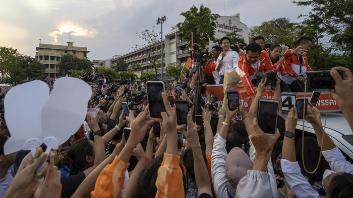 Pemilu Thailand: Partai Oposisi 'Milenial' Menang Telak, Militer Keok Pemilu Thailand: Partai Oposisi 'Milenial' Menang Telak, Militer Keok