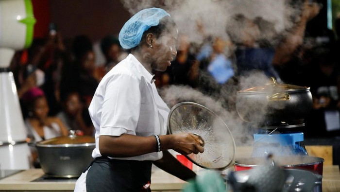 Koki Asal Nigeria Memasak 100 Jam Nonstop Demi Pecahkan Rekor Dunia