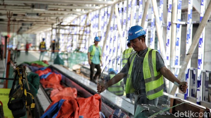 Melihat Progres Pembangunan Stasiun KCJB Halim