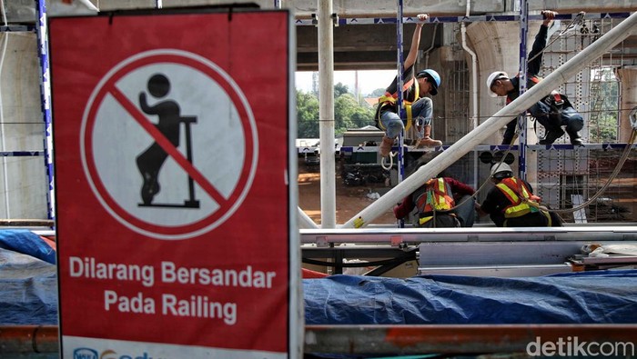 Melihat Progres Pembangunan Stasiun KCJB Halim