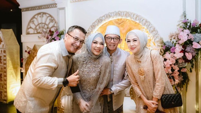 Selamat! 10 Potret Ibunda Marshanda yang Resmi Nikah Lagi
