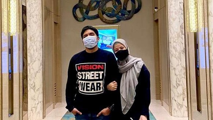 Desta Ternyata Sudah Setahun Pisah Rumah dengan Natasha Rizki Desta Ternyata Sudah Setahun Pisah Rumah dengan Natasha Rizki