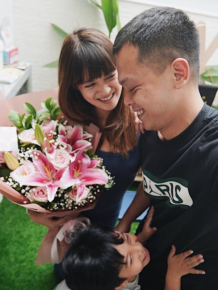 Cie... Drummer NOAH, Rio Alief Go Public dengan Vinessa Inez