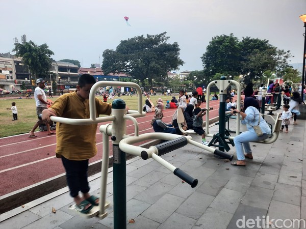 Potret Alun-alun Kota Bogor yang Kekinian, Semua Fasilitas Gratis!